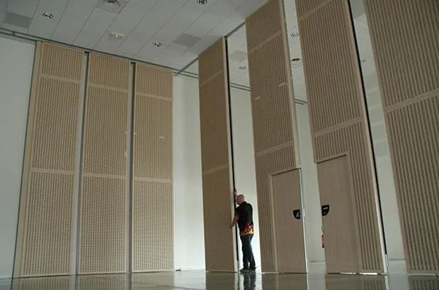 Divisória Retrátil | Ficha Técnica, Catálogo e Mais