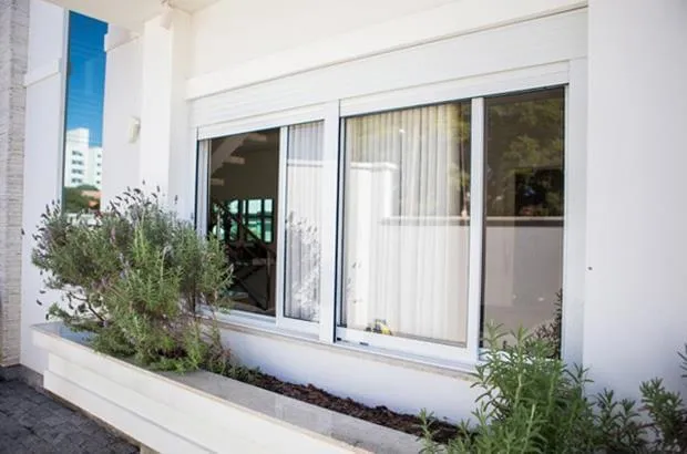 Linha Inova - Esquadrimed | Ficha Técnica, Catálogo e Mais