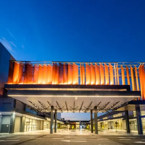 Frontside View 381 | Ficha Técnica, Catálogo e Mais